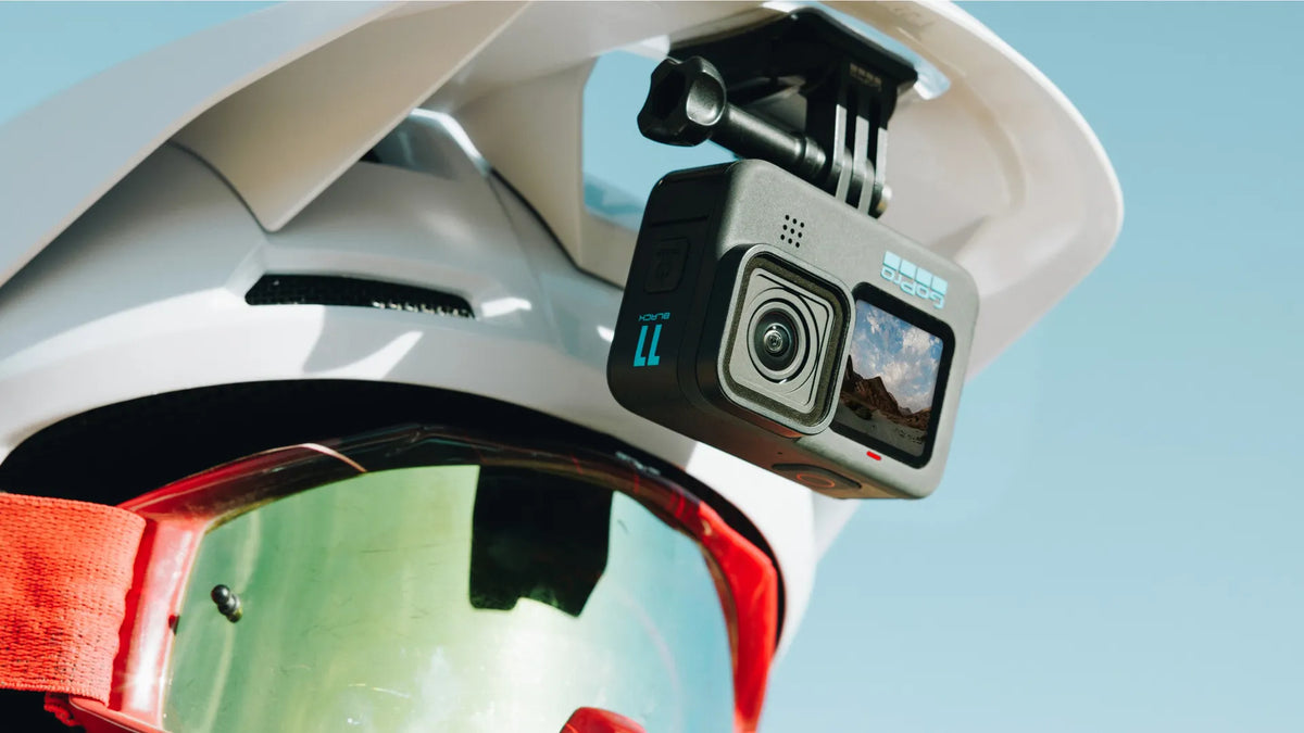 GoPro Curved + Flat Adhesive Mounts 3 Curved + 3 Flat Sticky GoPro Mou ...
